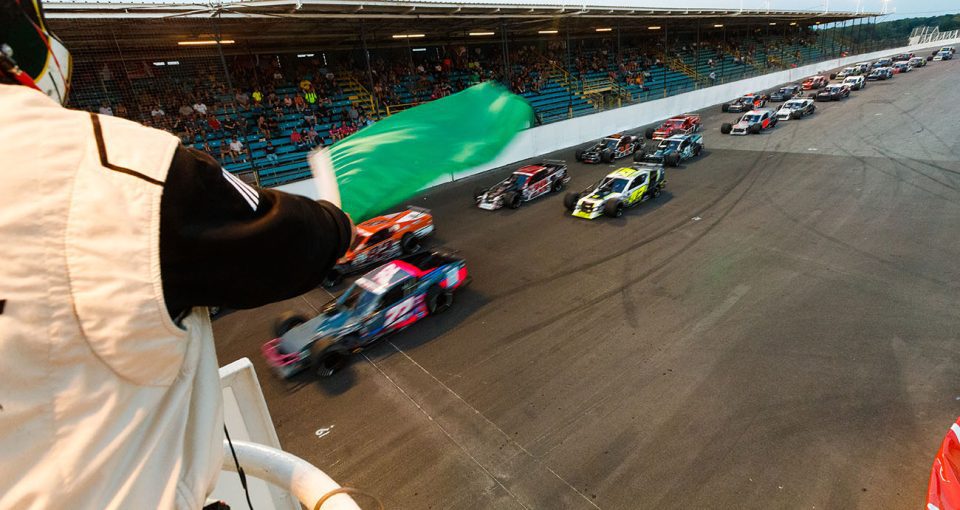 PIT BOX: Returning champ Jon McKennedy leads Whelen Modified Tour to ...