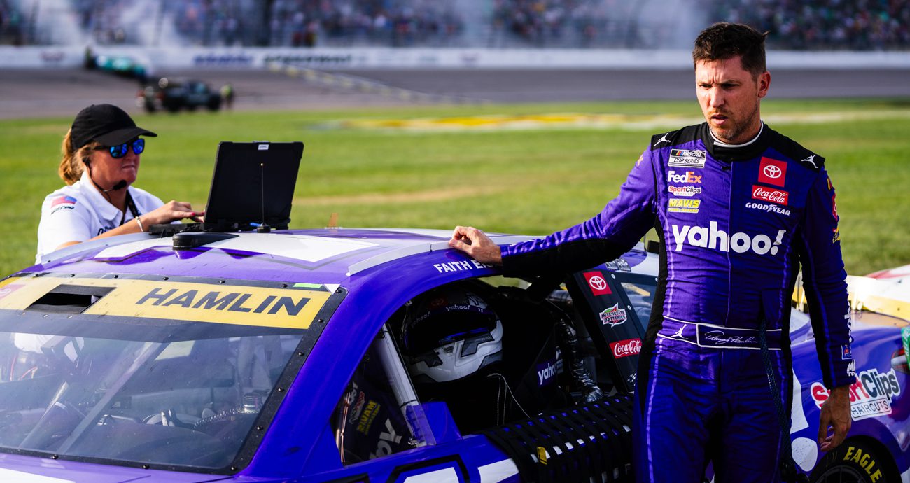 Denny Hamlin a Kansas runner-up to 23XI's Reddick | NASCAR