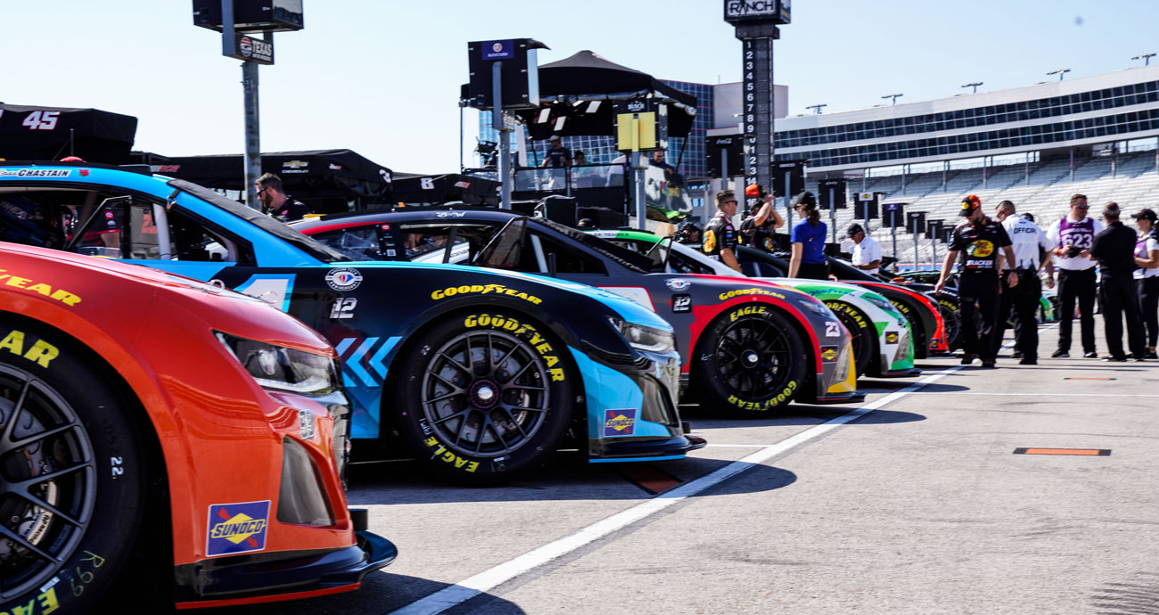 Temps, stakes rise in Texas as Round of 12 begins | NASCAR