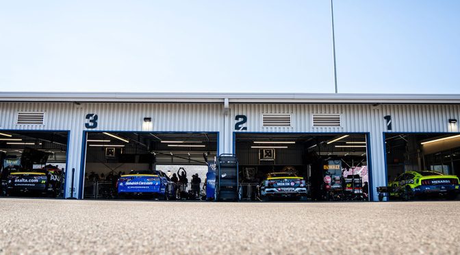 Phoenix live blog: Updates from NASCAR Championship Weekend