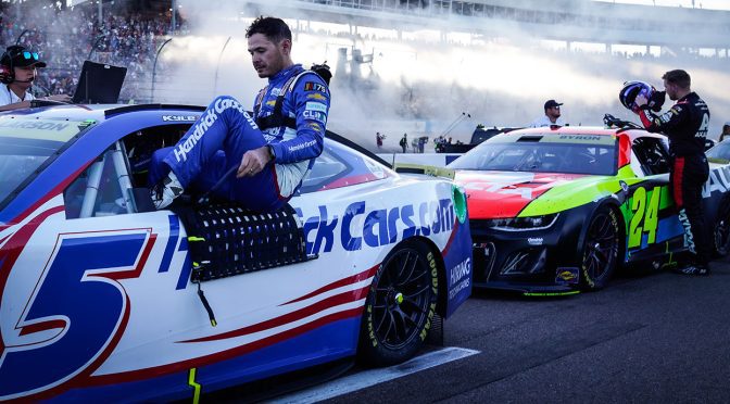 Larson, Byron come up short in title bids at Phoenix - NASCAR