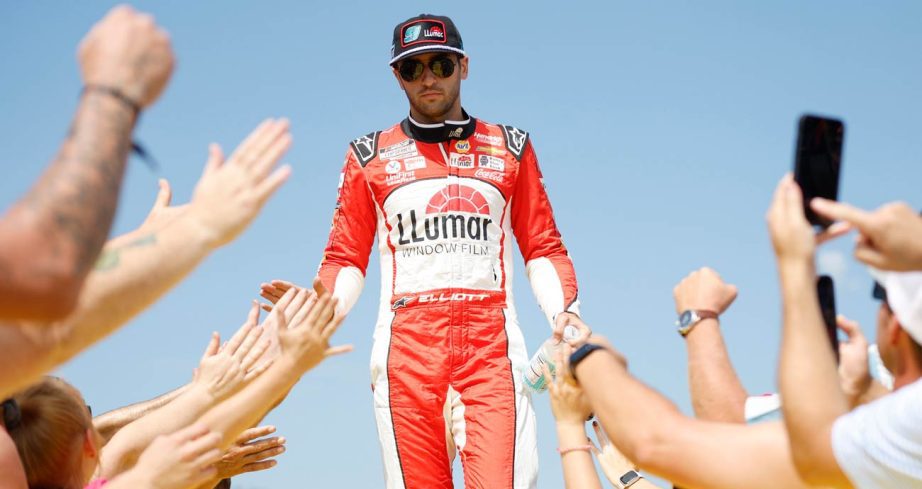 Chase Elliott has shoulder procedure; 'all good' for 2024 | NASCAR