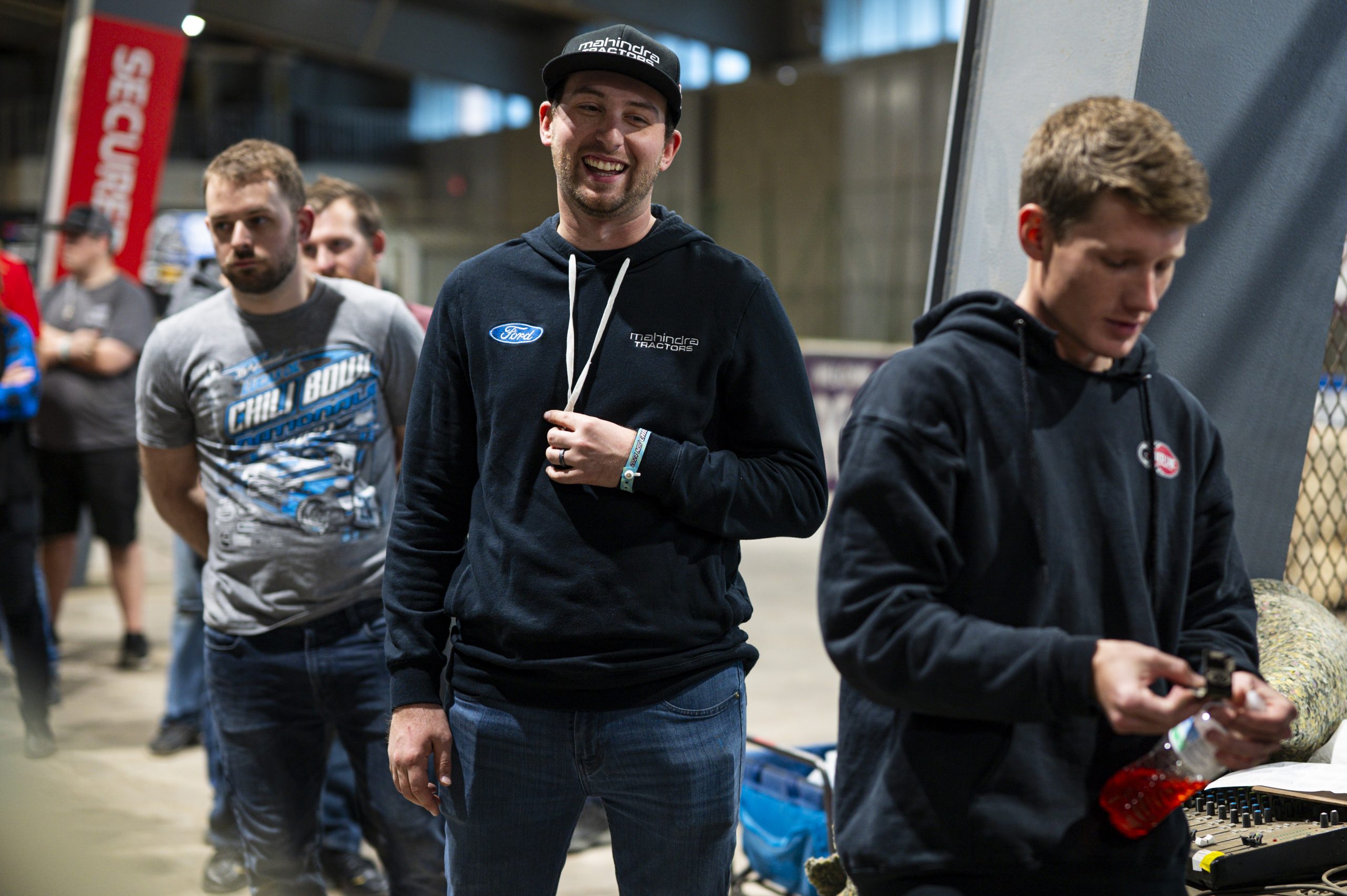 Chase Briscoe clears a path to the Chili Bowl championship finale with ...