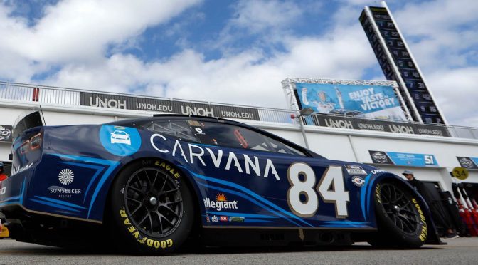 Carvana continues partnership with Johnson, L.M.C. | NASCAR