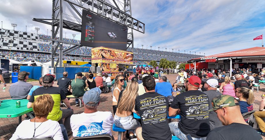 DIS 0127 - R24 FANZONE - Official Site Of NASCAR