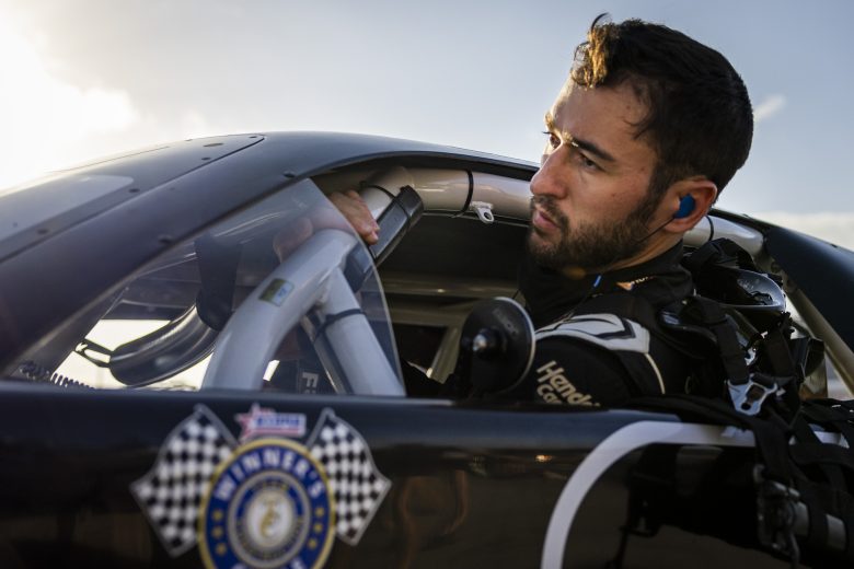 Chase Elliott racing in the 2024 Clyde Hart Memorial at New Smyrna ...