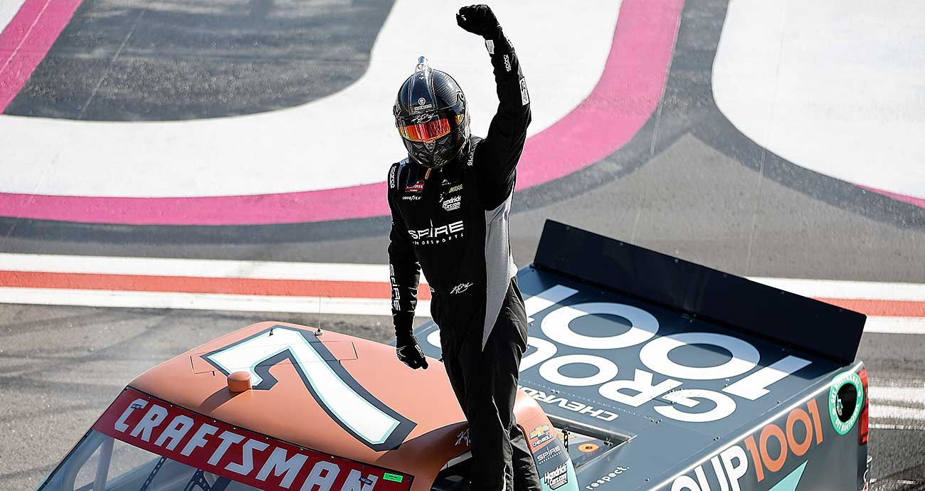 Kyle Busch lands Craftsman Truck win at Atlanta | NASCAR