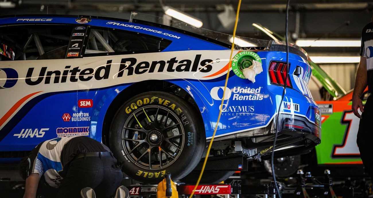 Drivers react to new short-track package at Phoenix | NASCAR