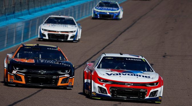 Drivers react to new short-track package at Phoenix | NASCAR