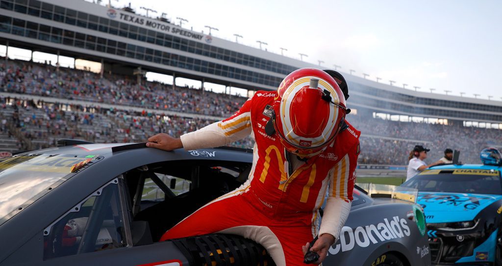 Texas Turning Point: Martinsville lessons, story lines | NASCAR