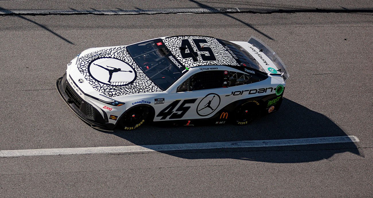 Mercedes Benz in NASCAR?? | VW Vortex - Volkswagen Forum