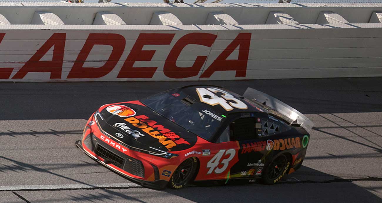 Erik Jones taken to local hospital after Talladega crash | NASCAR