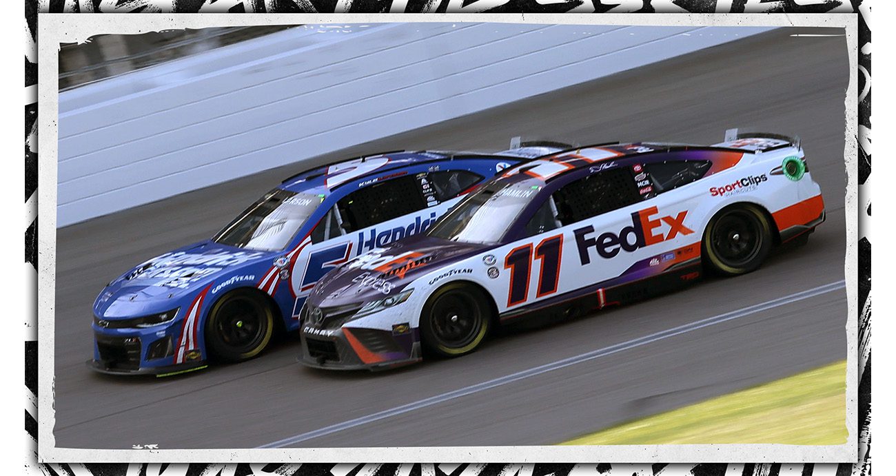 Hamlin and Larson's battle from 2023 Kansas spring race | NASCAR