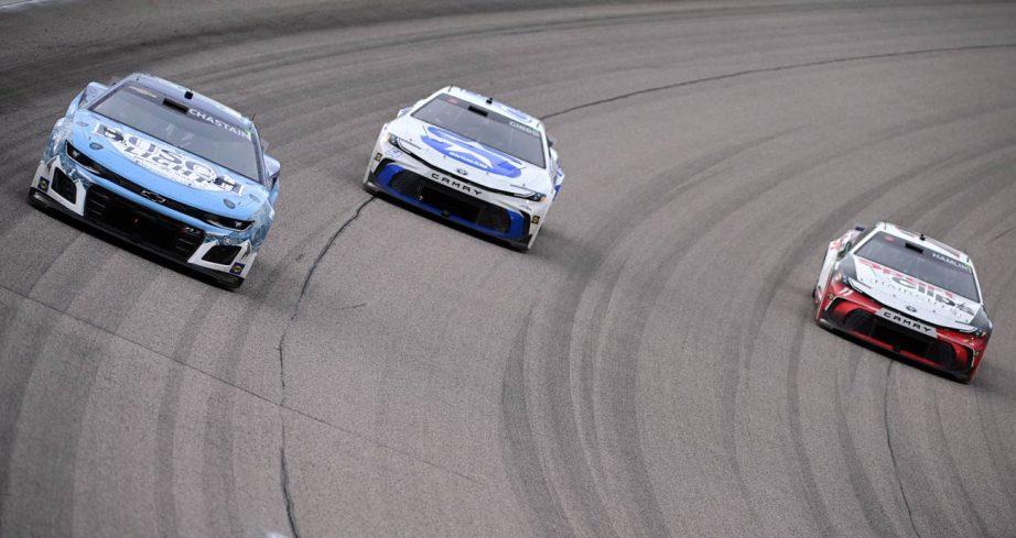 At-track photos: 2024 Kansas spring race weekend | NASCAR