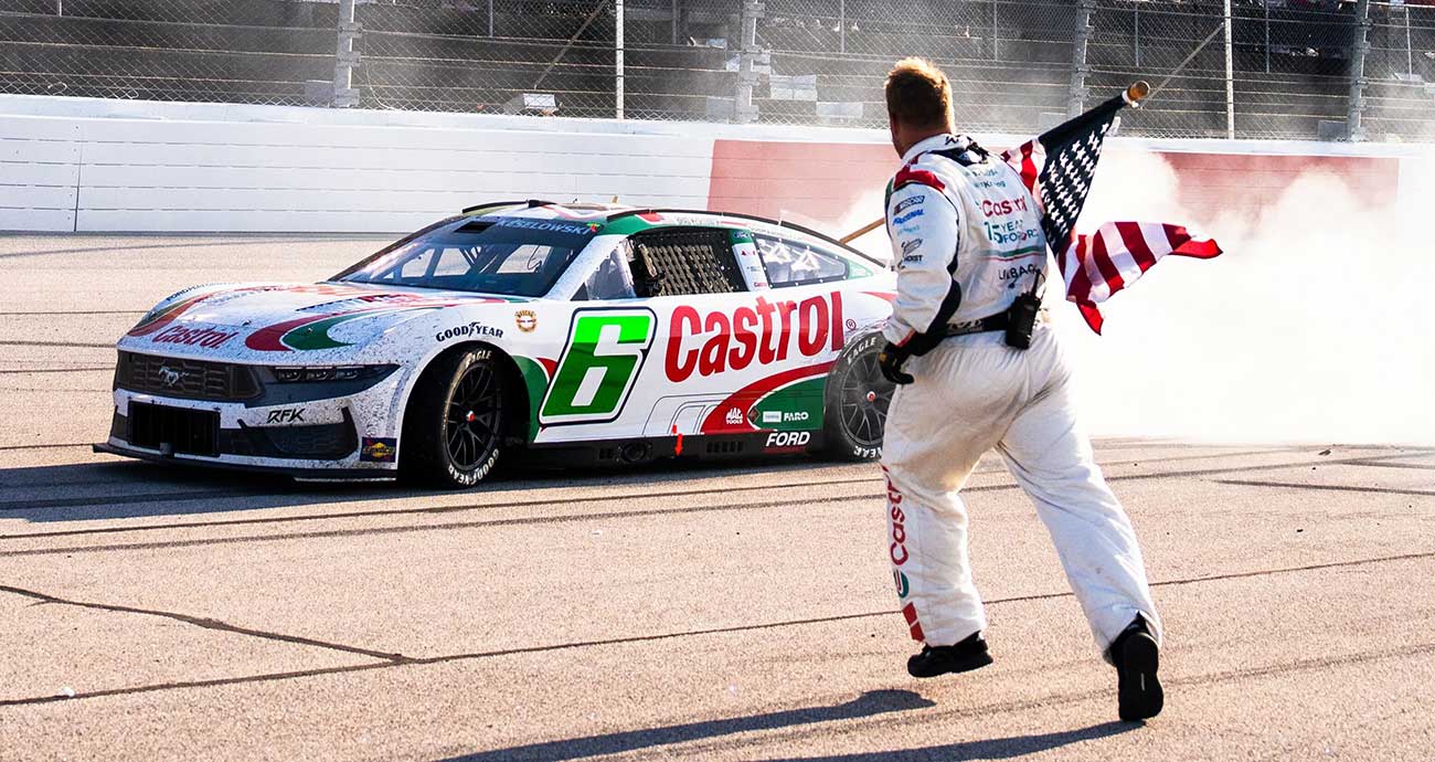 Brad Keselowski, No. 6 pit crew savor streak-ending win | NASCAR