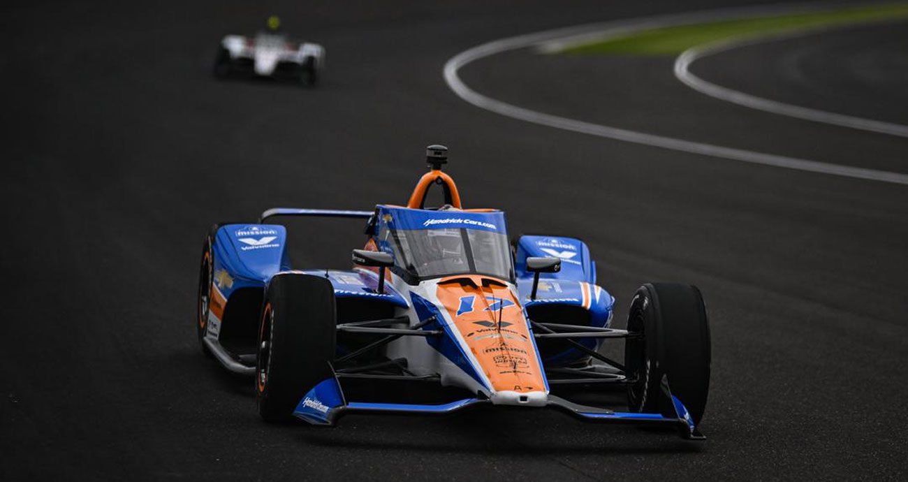 Larson earning early respect from IndyCar field - NASCAR