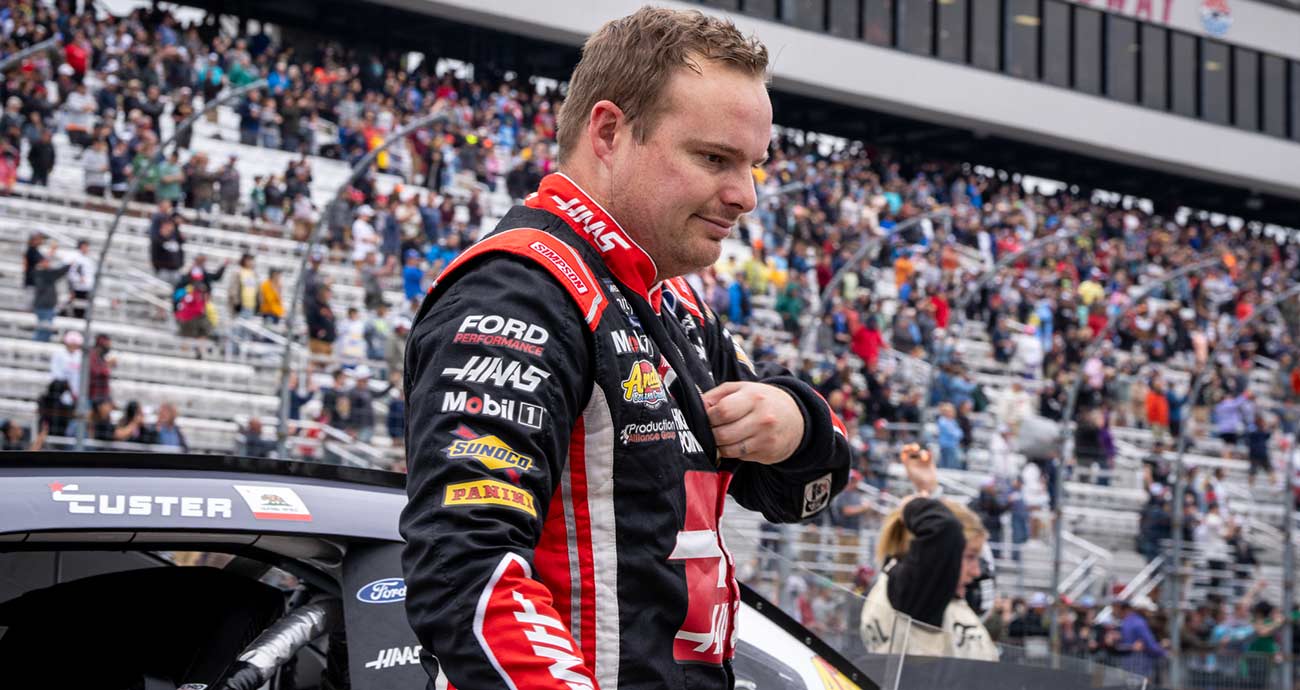 Cole Custer's bid unravels in OT at New Hampshire | NASCAR