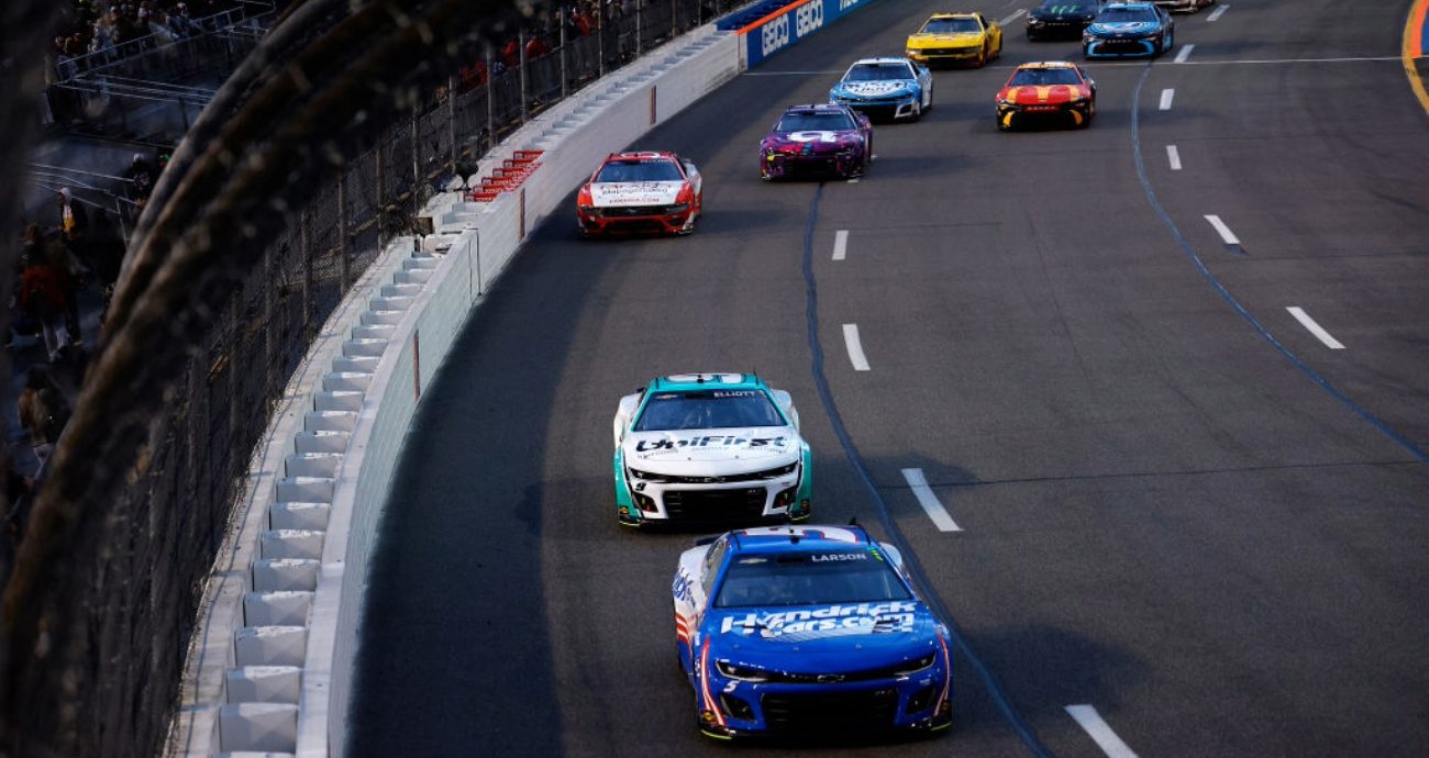 Regular Season title battle heating up with five races left | NASCAR