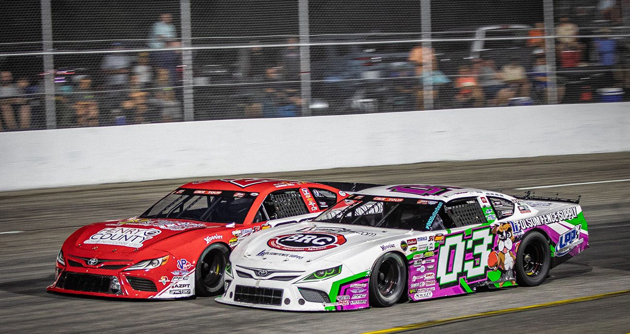 Brenden Queen and Connor Hall fight for the win in the Hampton Heat at ...