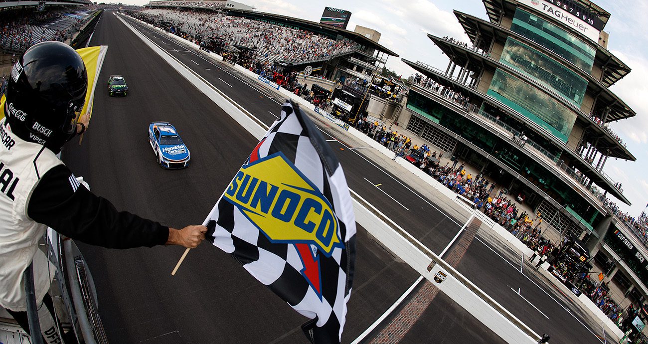 Kyle Larson surges to front late, wins first Brickyard 400 - NASCAR