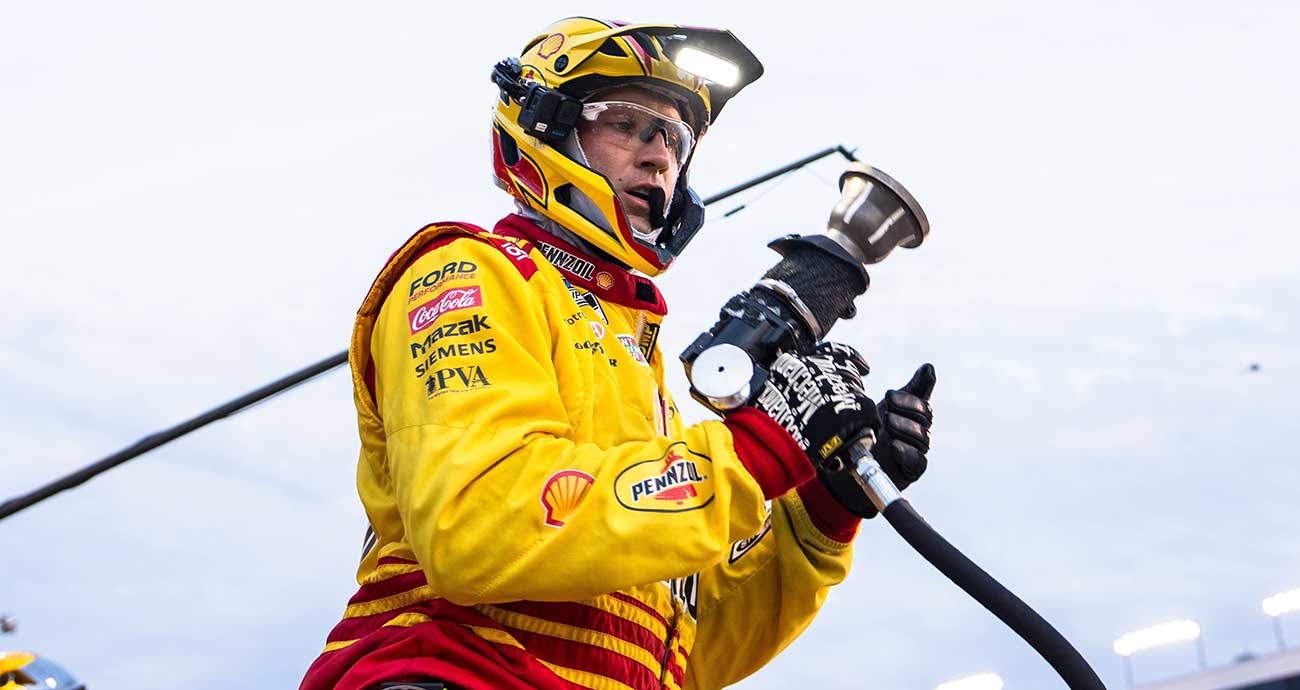 Joe Dilly: From shark survivor to Team Penske pit stops | NASCAR