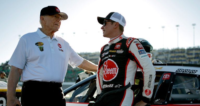 Joe Gibbs Racing to lift dirt racing restrictions - NASCAR