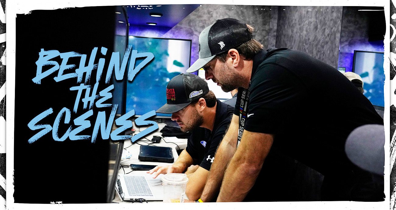 A spotter's role: Behind the scenes at Talladega Superspeedway ...