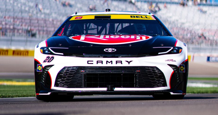 Bell, No. 20 team opt against first pit stall from pole - NASCAR