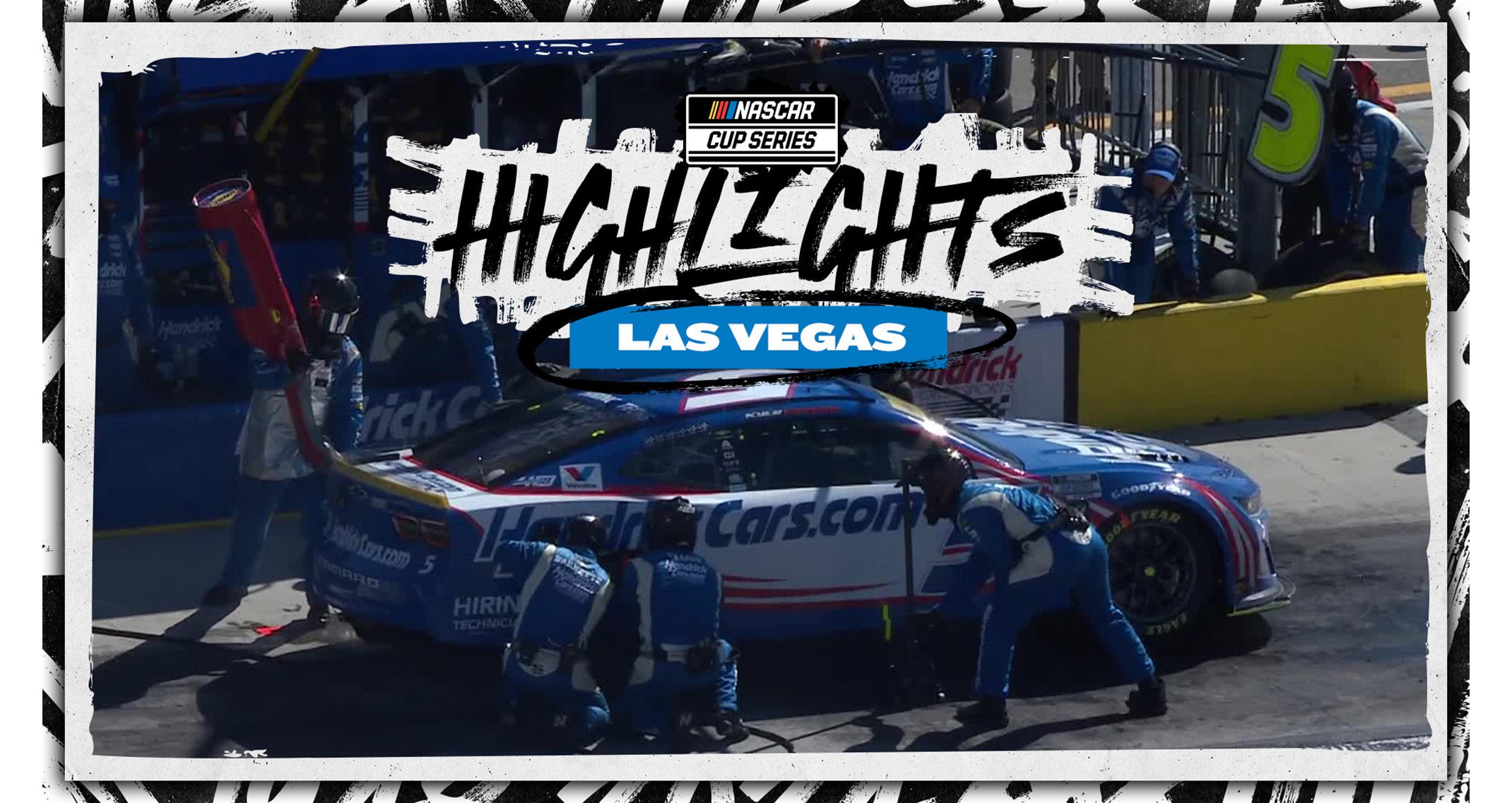 Larson suffers disastrous pit stop during green flag runs | NASCAR