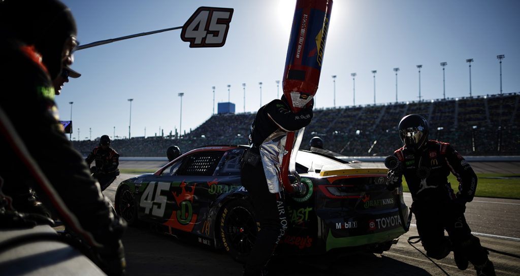The fastest pit crews entering 2024 Cup Championship | NASCAR