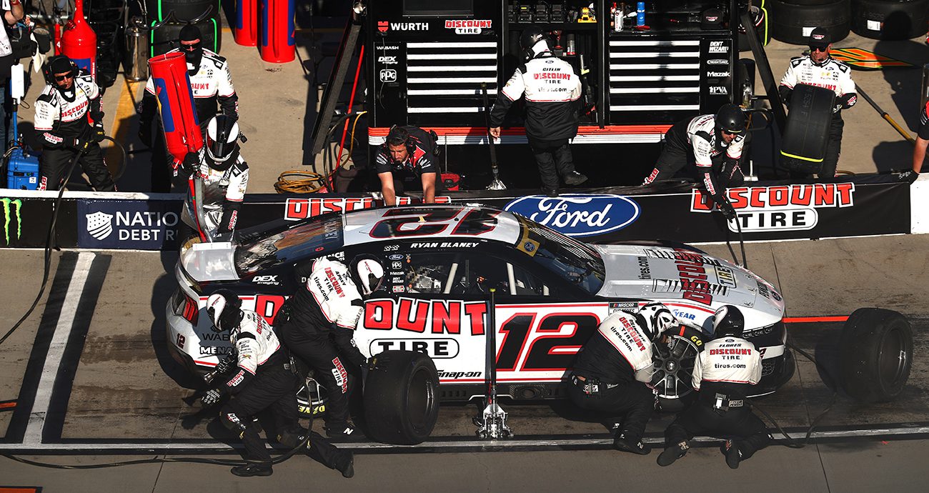 The fastest Champ 4 pit crews - MRN - Motor Racing Network