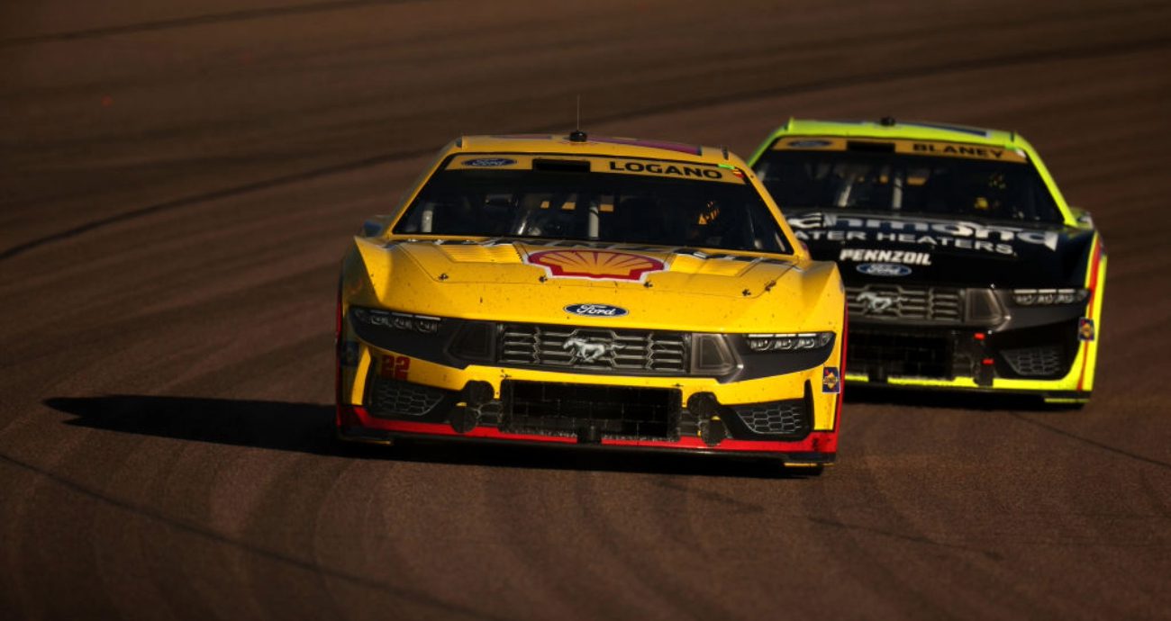 Memorable moments at Phoenix Raceway | NASCAR