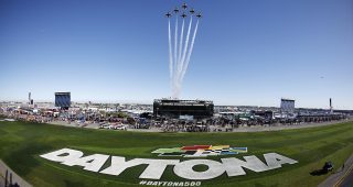 How to play NASCAR Fantasy Live in 2025 - NASCAR