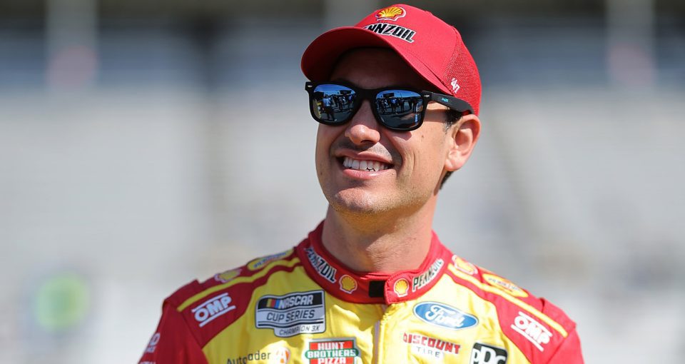 Joey Logano takes over longest streak of Cup starts - NASCAR