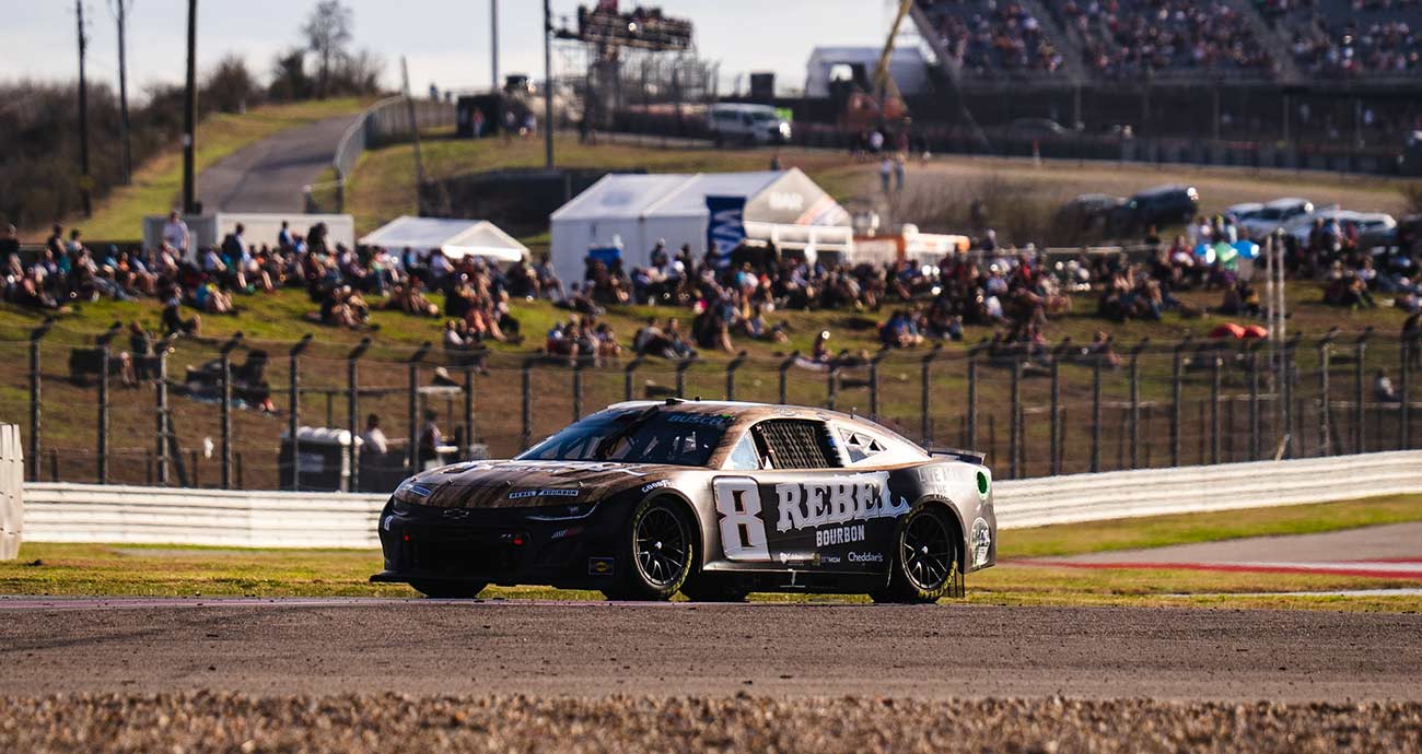 Kyle Busch's victory bid fades to fifth place at COTA | NASCAR