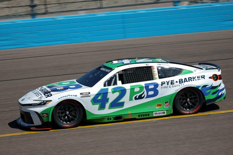 Full Cup Series field for 2025 Phoenix spring race | NASCAR
