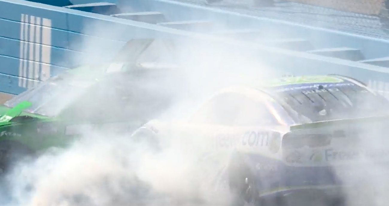 Katherine Legge spins, collects Daniel Suárez in Turn 2 - NASCAR