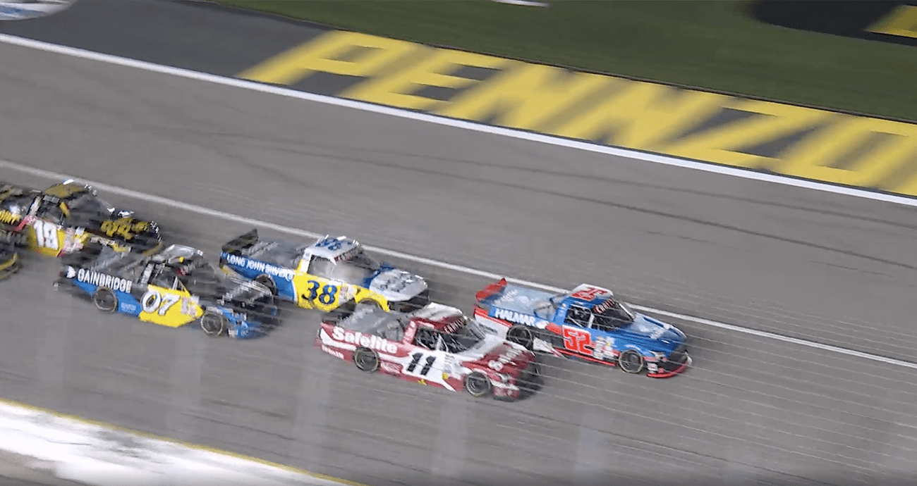 Final stage is green after second rain delay at Las Vegas - NASCAR