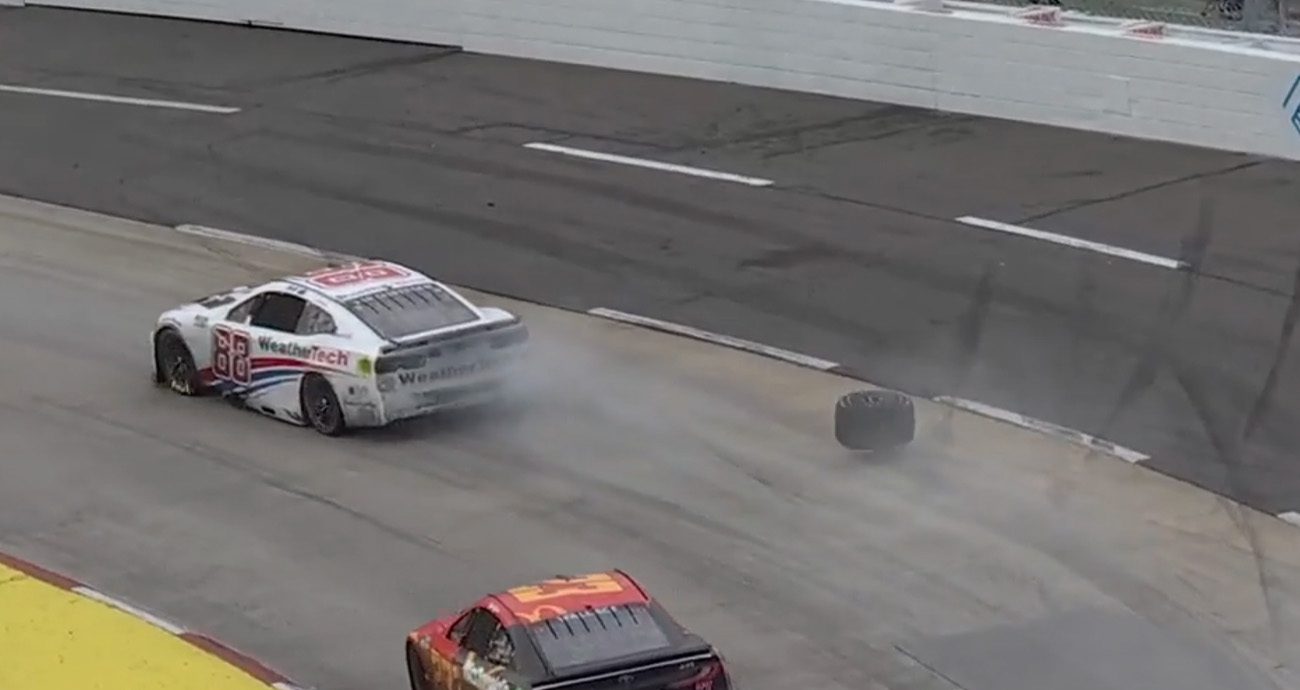 Shane van Gisbergen loses right-rear tire - Official Site Of NASCAR
