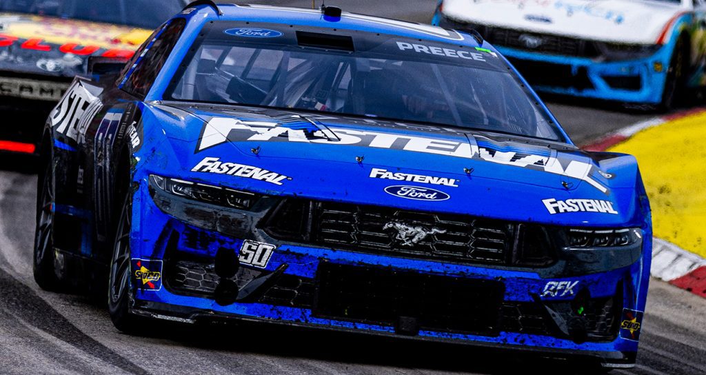 How Ryan Preece salvaged a top 10 at Martinsville - NASCAR