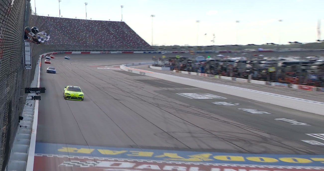 Jones snaps 98-race winless streak with Darlington dub | NASCAR