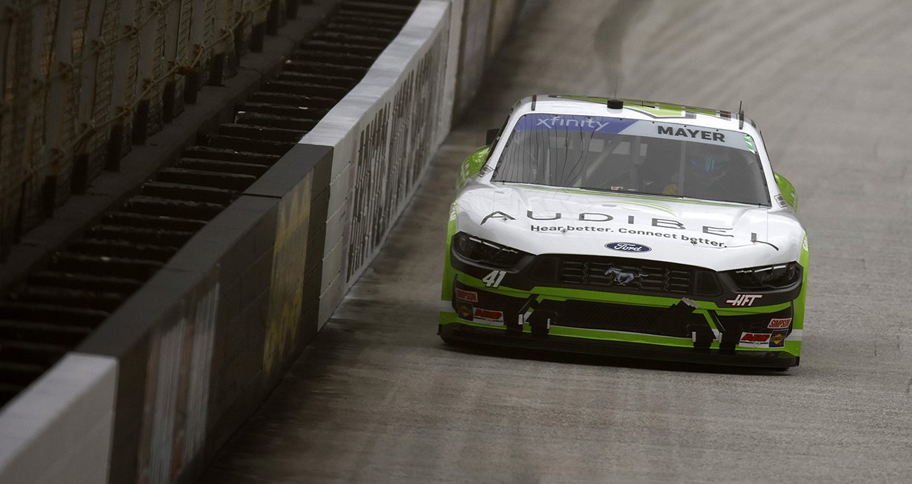 Sam Mayer wins a sprint race to end Stage 1 at Bristol | NASCAR