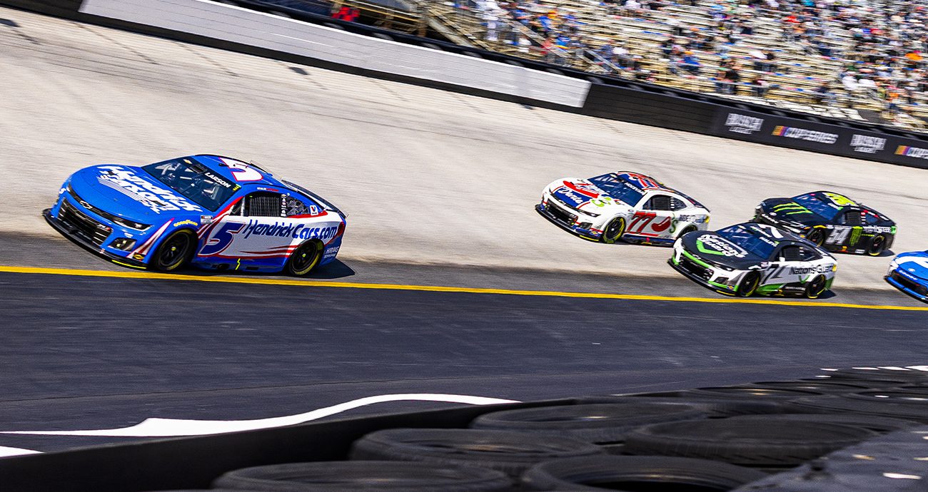 Kyle's clinic: Larson leads 411 laps to dominate Bristol - NASCAR