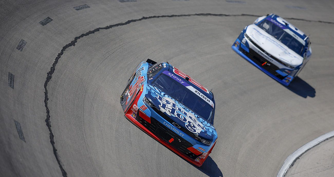 Kyle Larson wins wild Xfinity Series race at Texas - NASCAR