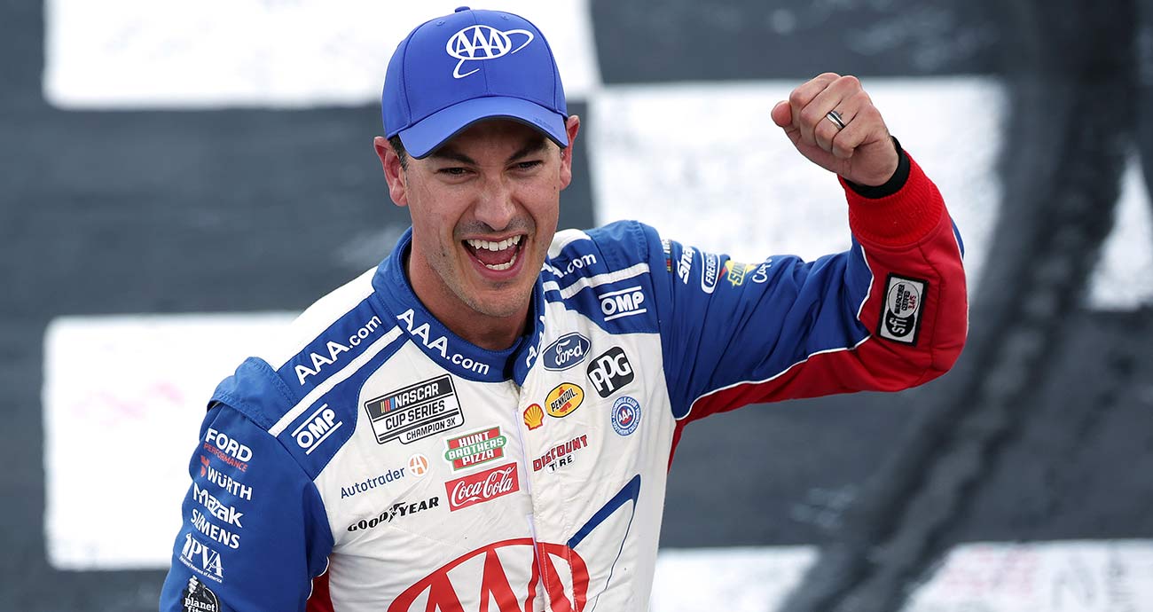 Joey Logano survives Texas attrition in overtime | NASCAR