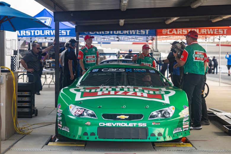 Kevin and Keelan Harvick race Late Models together for the first time ...
