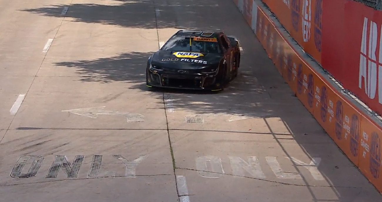 Elliott hits Turn 4 outside wall in practice, will not qualify - NASCAR