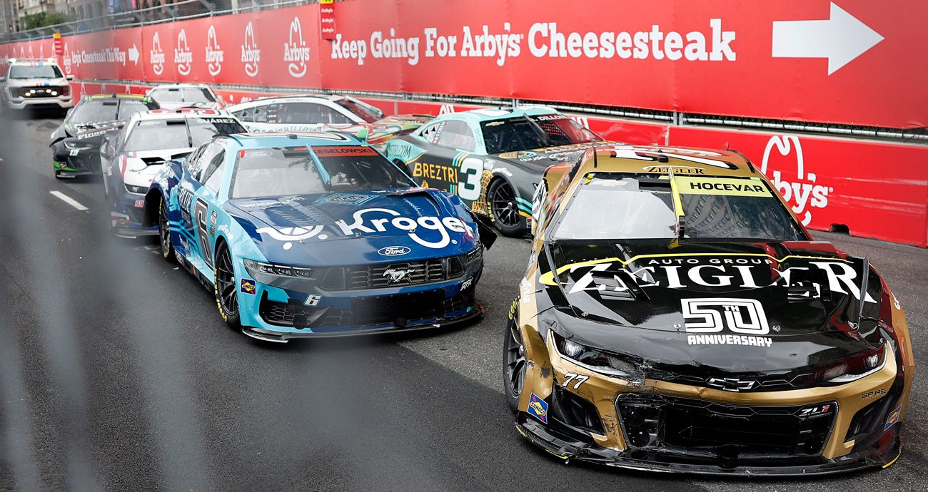 Multiple cars pile up in early Chicago crash - NASCAR