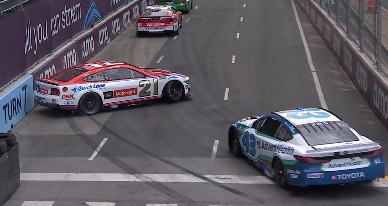 Josh Berry goes for a spin after contact with Erik Jones - NASCAR