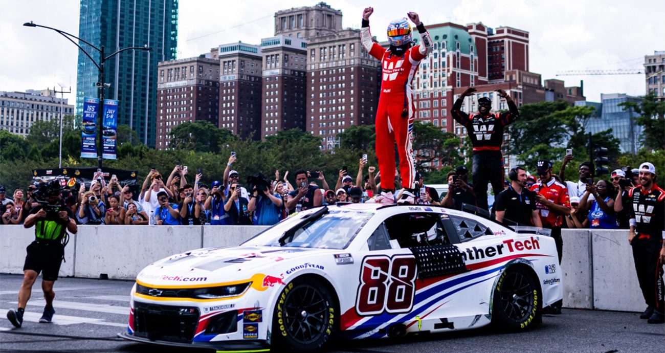 Van Gisbergen scores second Chicago Street Race win - NASCAR